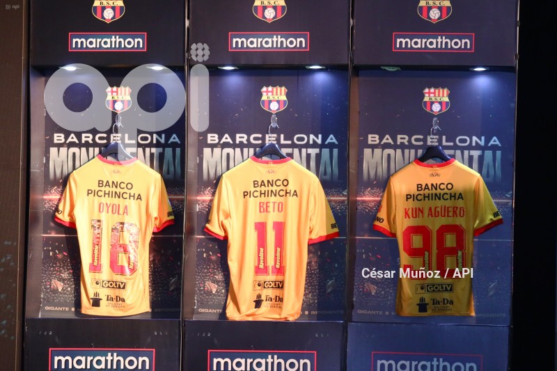 Fotografías | Deportes | FBL-CAMISETA BARCELONA-KUN