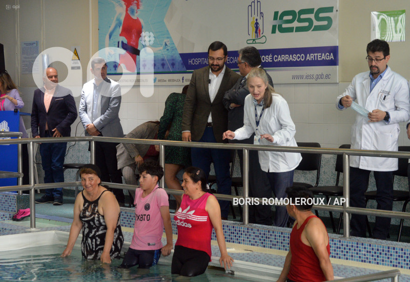 Fotografías | Salud | CUENCA-REAPERTURA-PISCINA REHABILITACION IESS