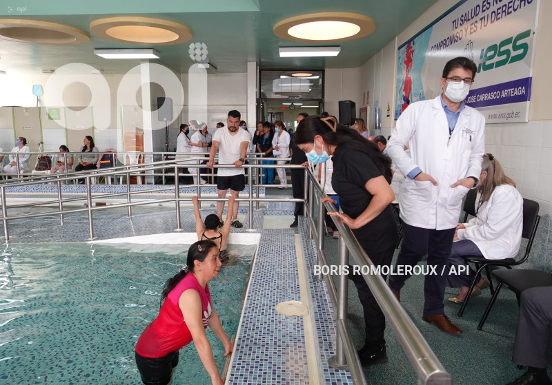 Fotografías | Salud | CUENCA-REAPERTURA-PISCINA REHABILITACION IESS