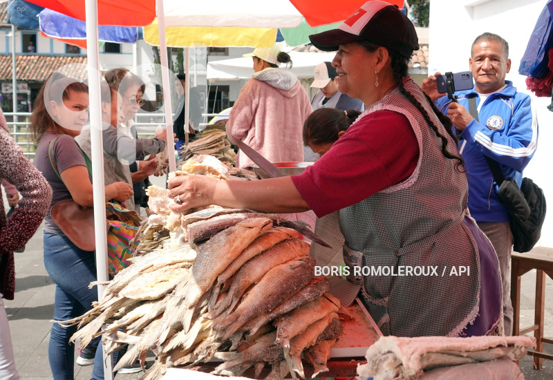Fotografías | Sociedad | CUENCA-PESCADO PARA LA FANESCA