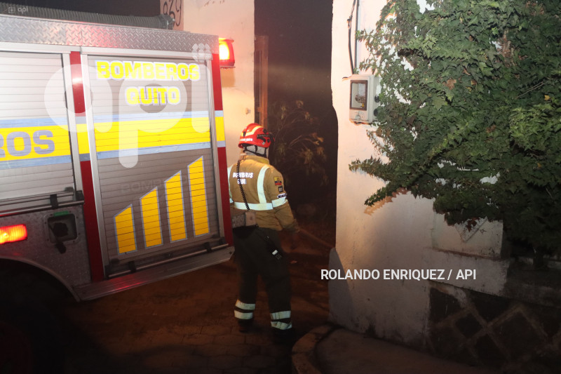 Fotografías | Desastres-y-accidentes | INCENDIO-QUITO-GUAPULO