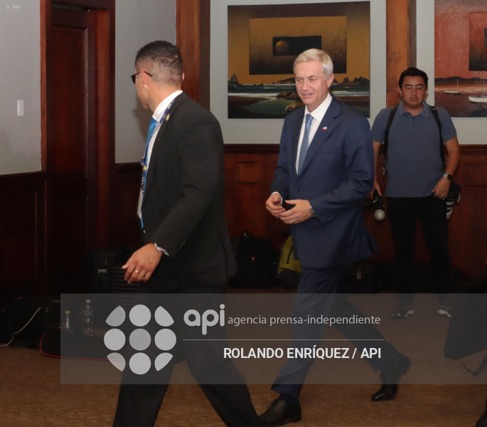 Fotografías | Politica | JOSE ANTONIO KAST PRESIDENTE CHILE